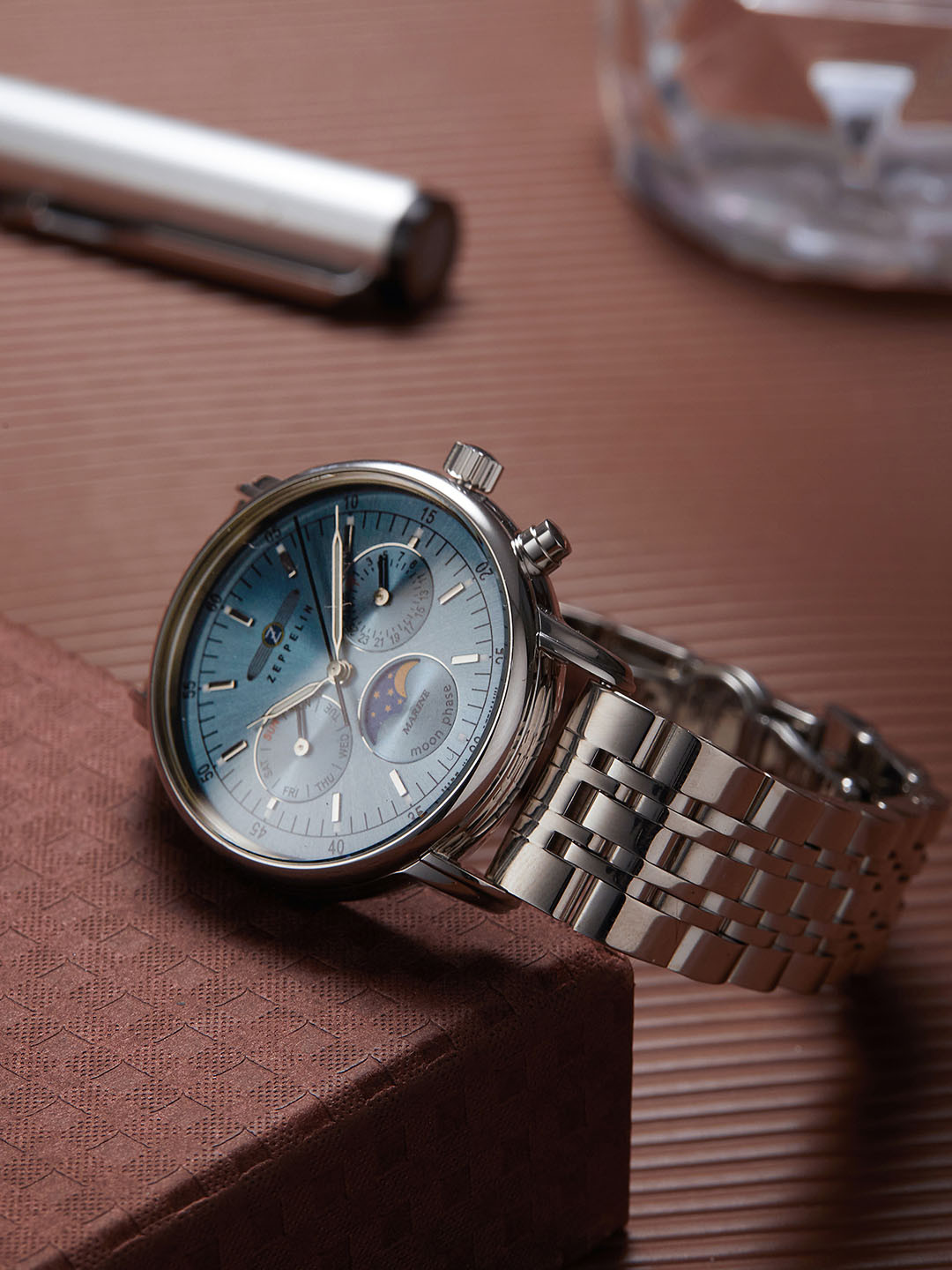 Buy ZEPPELIN Women Textured Dial & Stainless Steel Straps Analogue ...