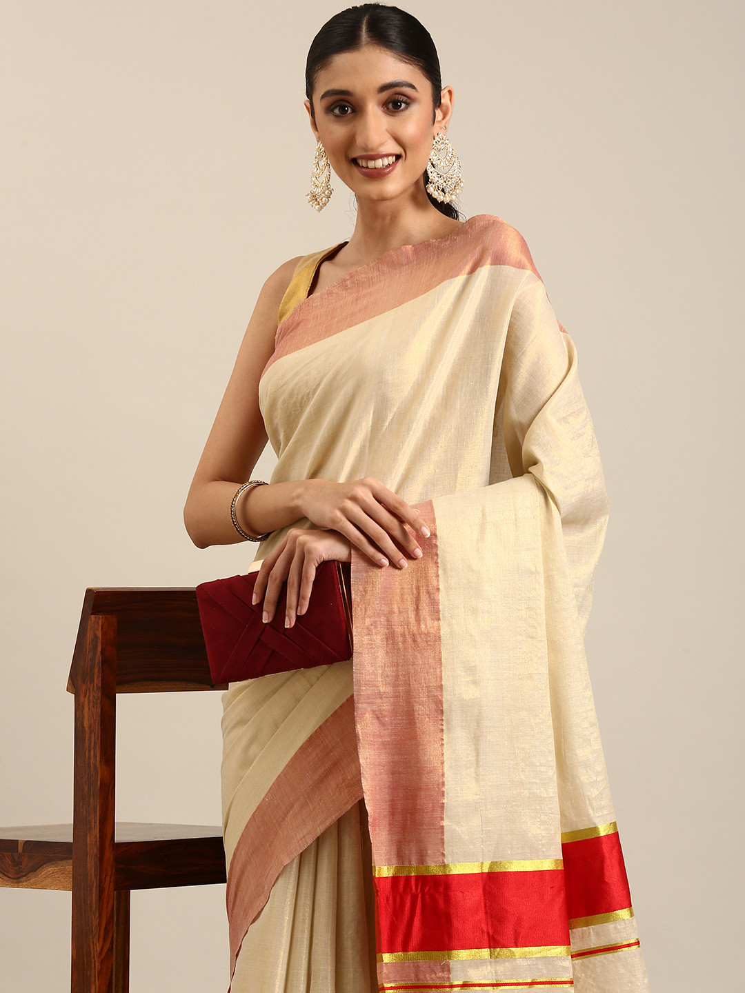 Buy Thara Sarees Solid Zari Tissue Kasavu Saree - Sarees for Women 25423388 | Myntra