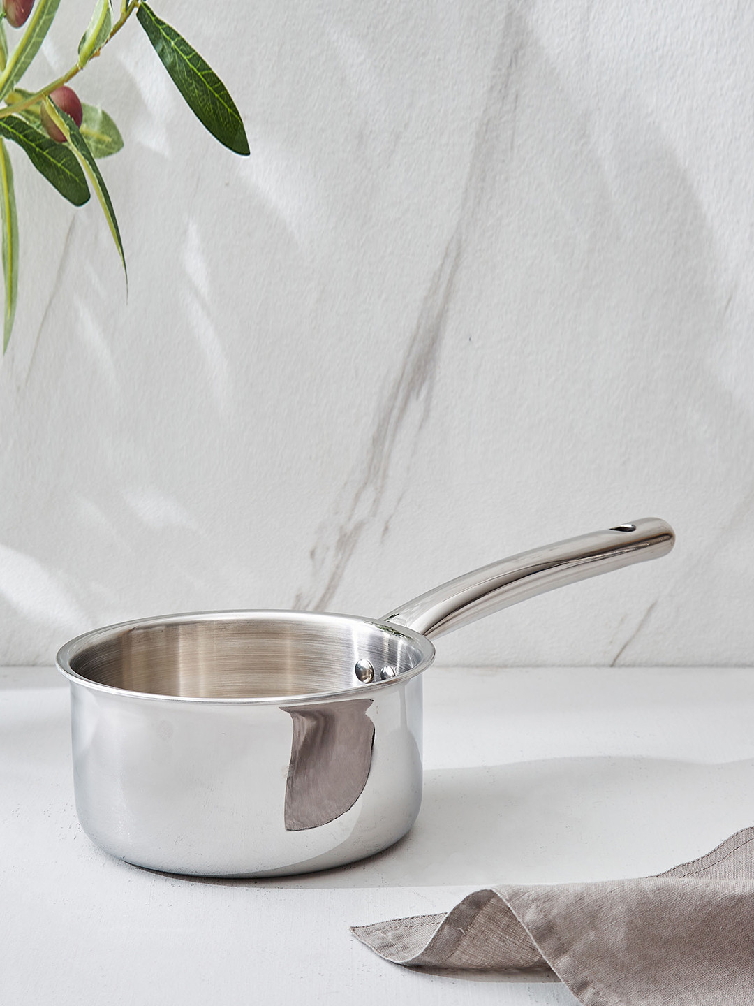 Buy Home Centre Stainless Steel Milk Pan - Pan for Unisex 25433898 | Myntra
