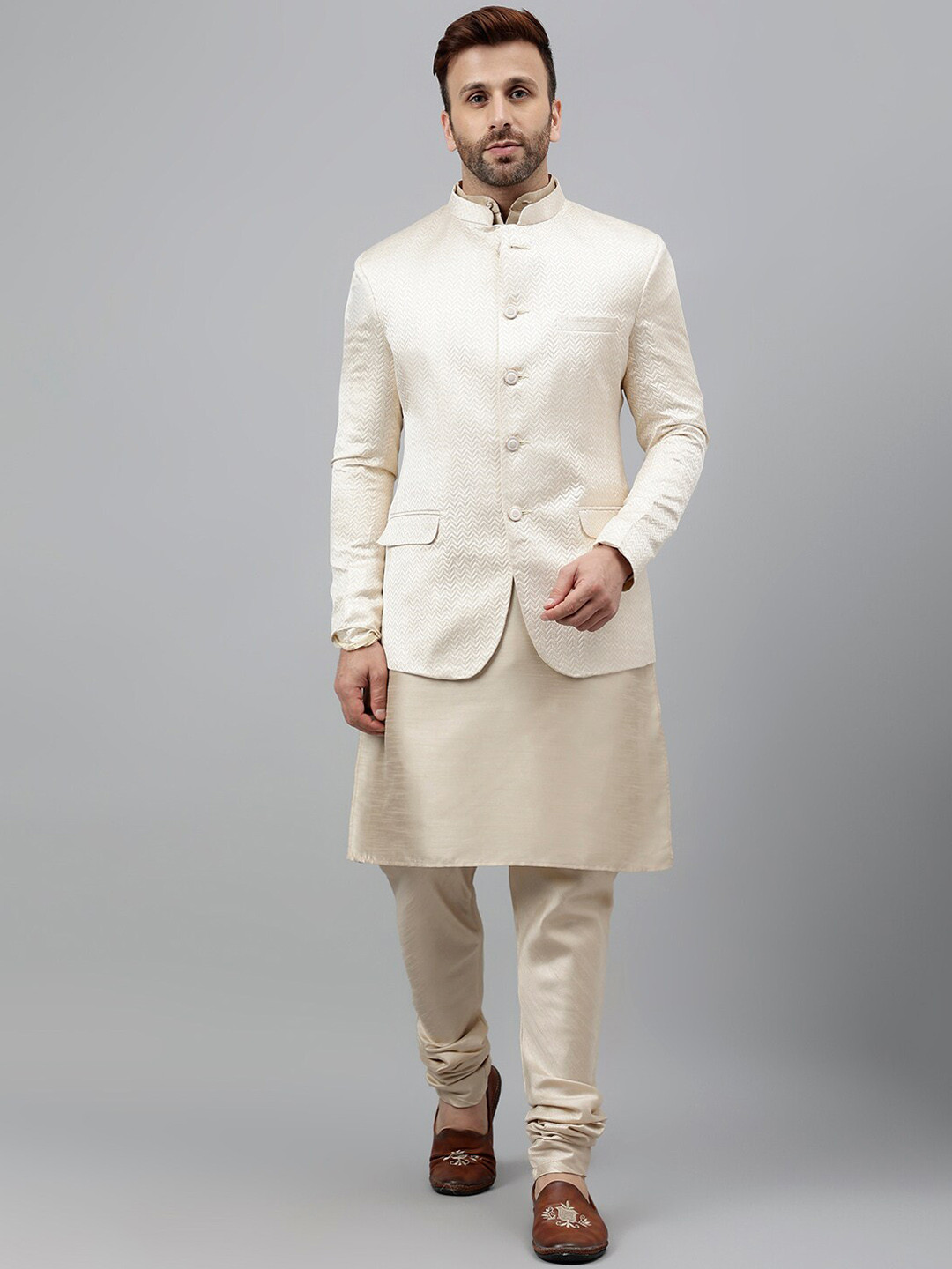 Buy Vgyaan Mandarin Collar Kurta With Churidar & Blazer - Kurta Sets ...
