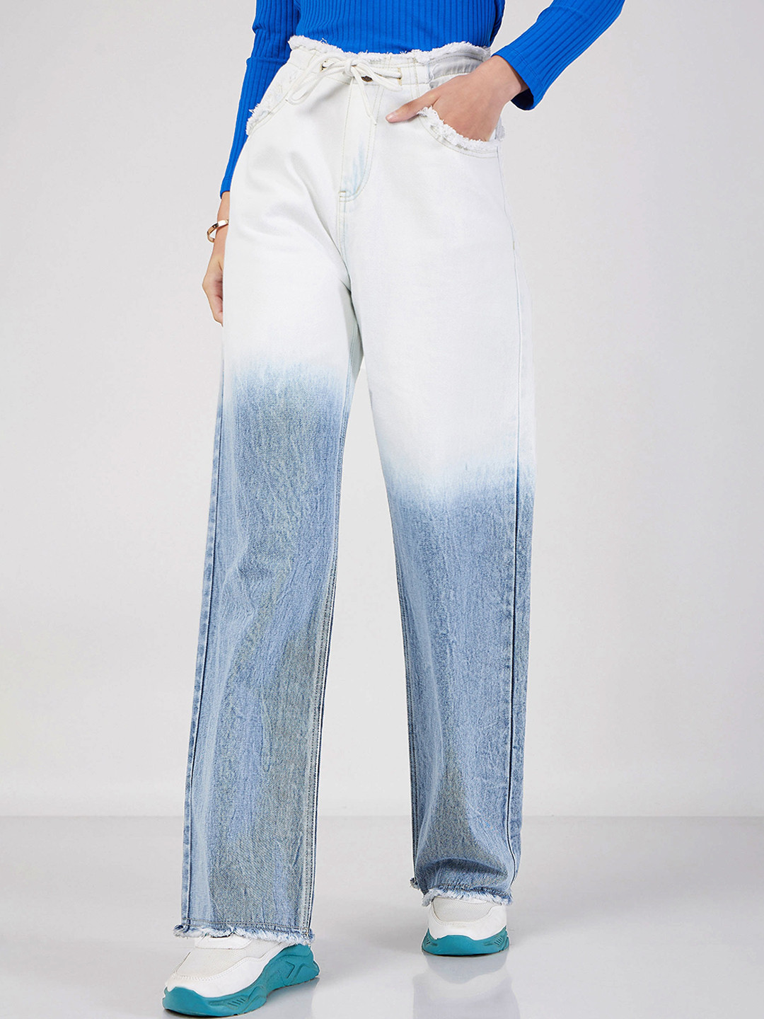 Buy SASSAFRAS Women Straight Fit High Rise Clean Look Heavy Fade Cotton ...