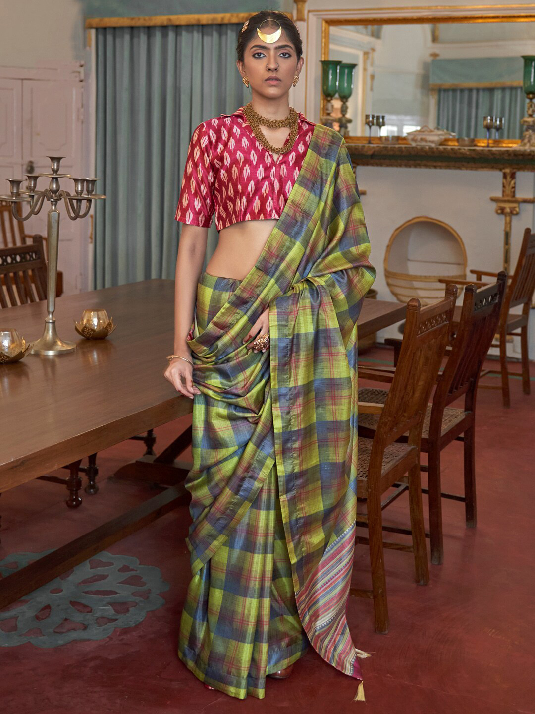 Buy Saree Mall Checked Sarees - Sarees for Women 25499216 | Myntra