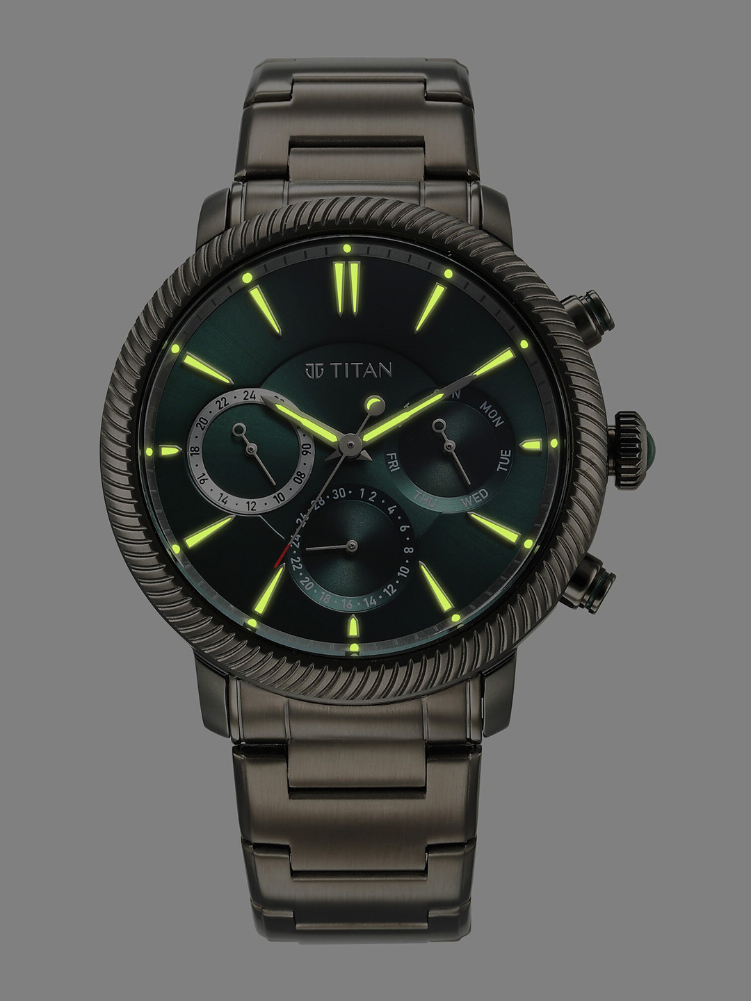 Buy Titan Men Dial & Stainless Steel Bracelet Style Straps Analogue ...