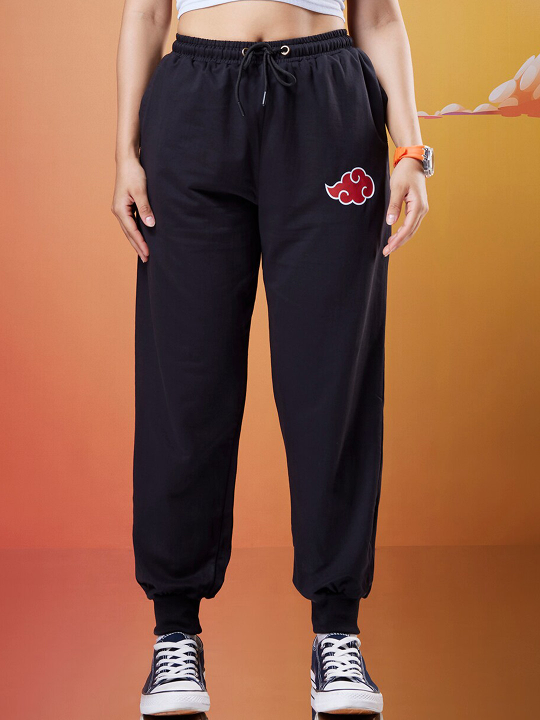 Buy Bewakoof Official Naruto Merchandise Chibi Itachi Graphic Printed ...