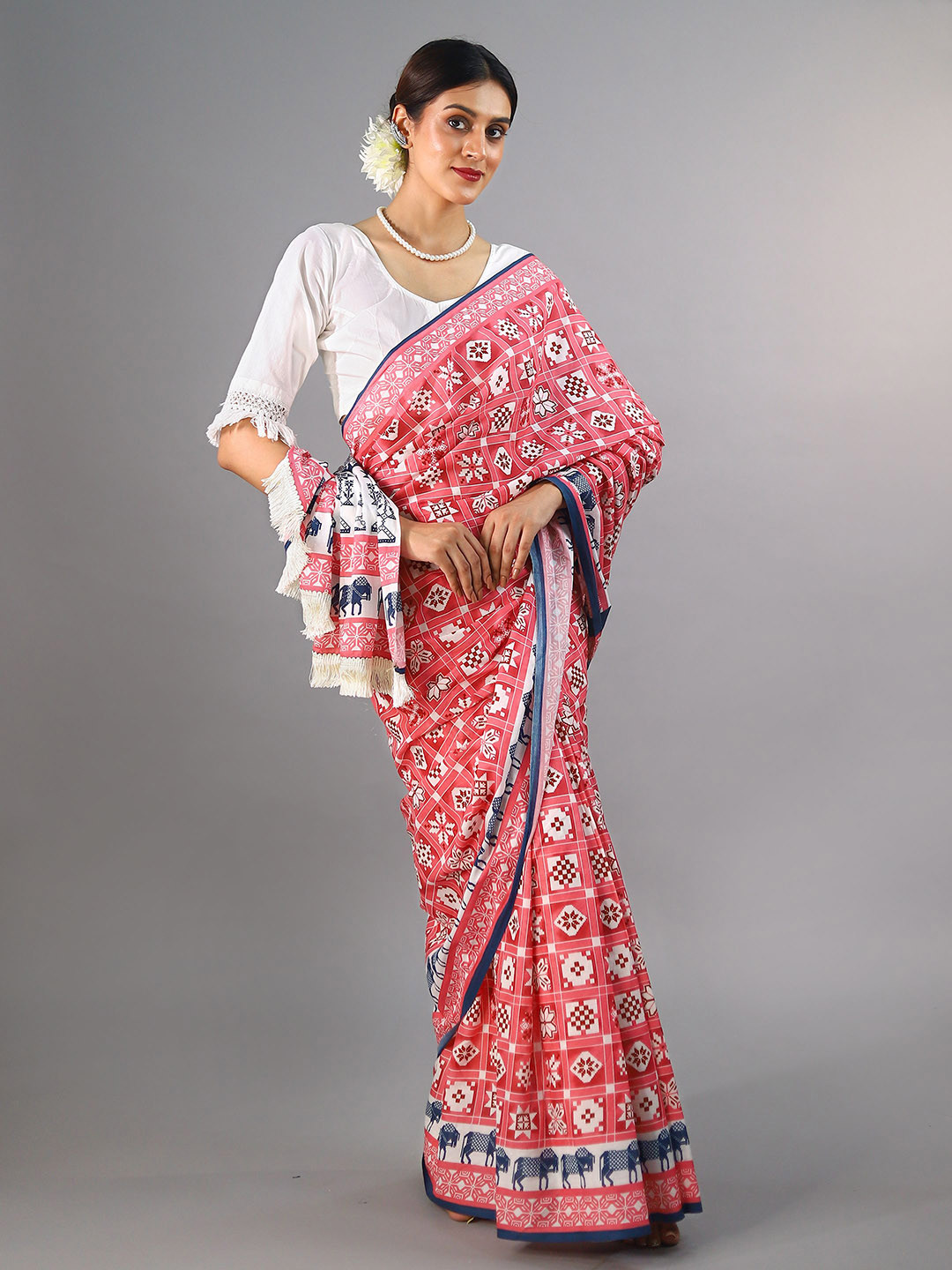 Buy BUTA BUTI Ethnic Motifs Printed Pure Cotton Saree - Sarees for ...