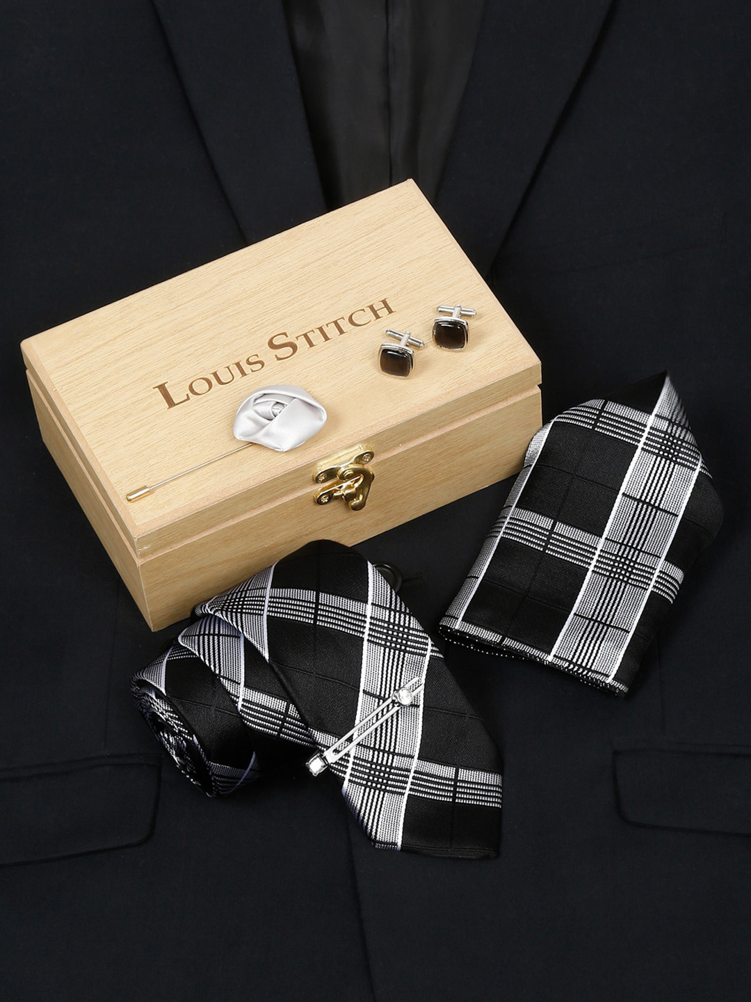Buy LOUIS STITCH Men Checked Silk Accessory Gift Set - Accessory Gift ...