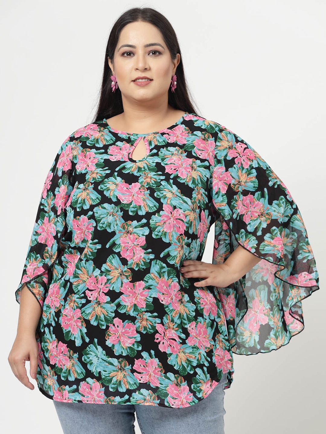 Buy Pluss Plus Size Floral Printed Keyhole Neck Flared Sleeves Top