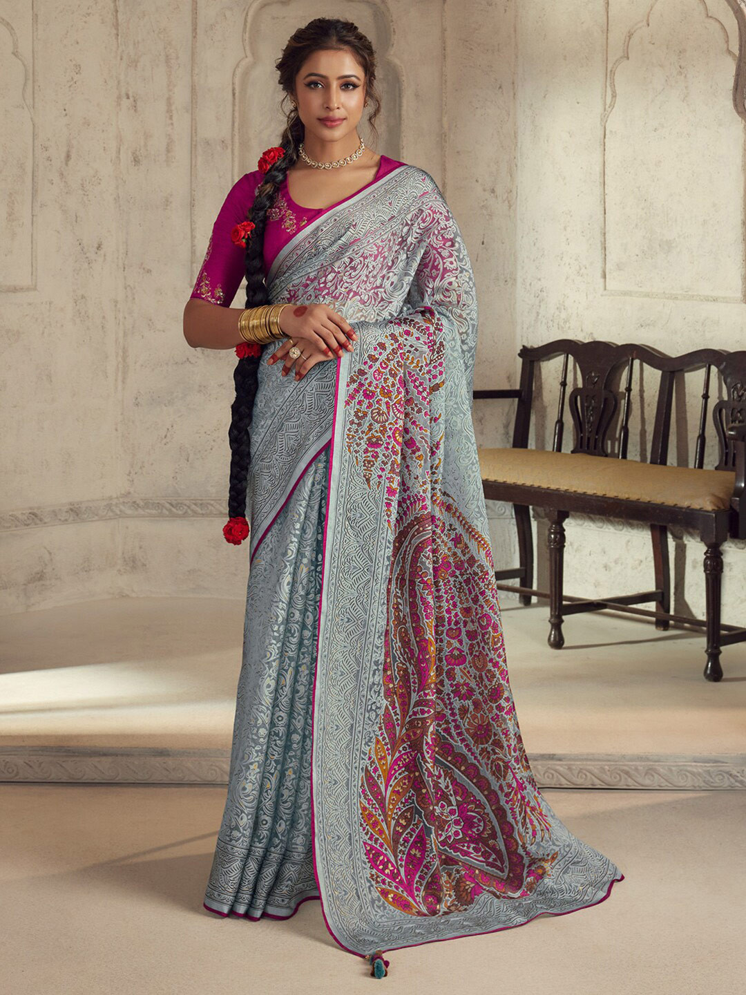 Buy Mitera Grey & Pink Floral Printed Brasso Saree - Sarees for Women ...