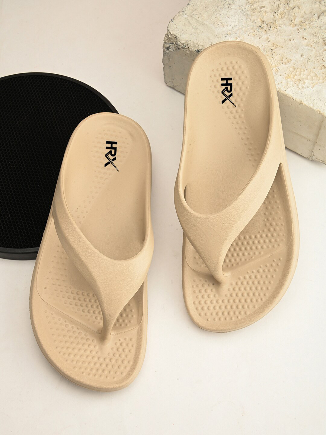 Buy HRX By Hrithik Roshan Women Beige Rubber Thong Flip Flops - Flip ...