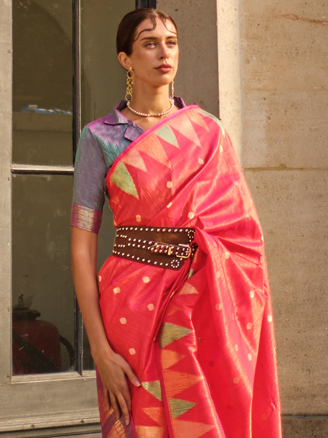 Buy Mitera Pink Geometric Woven Design Zari Detailed Saree - Sarees for ...