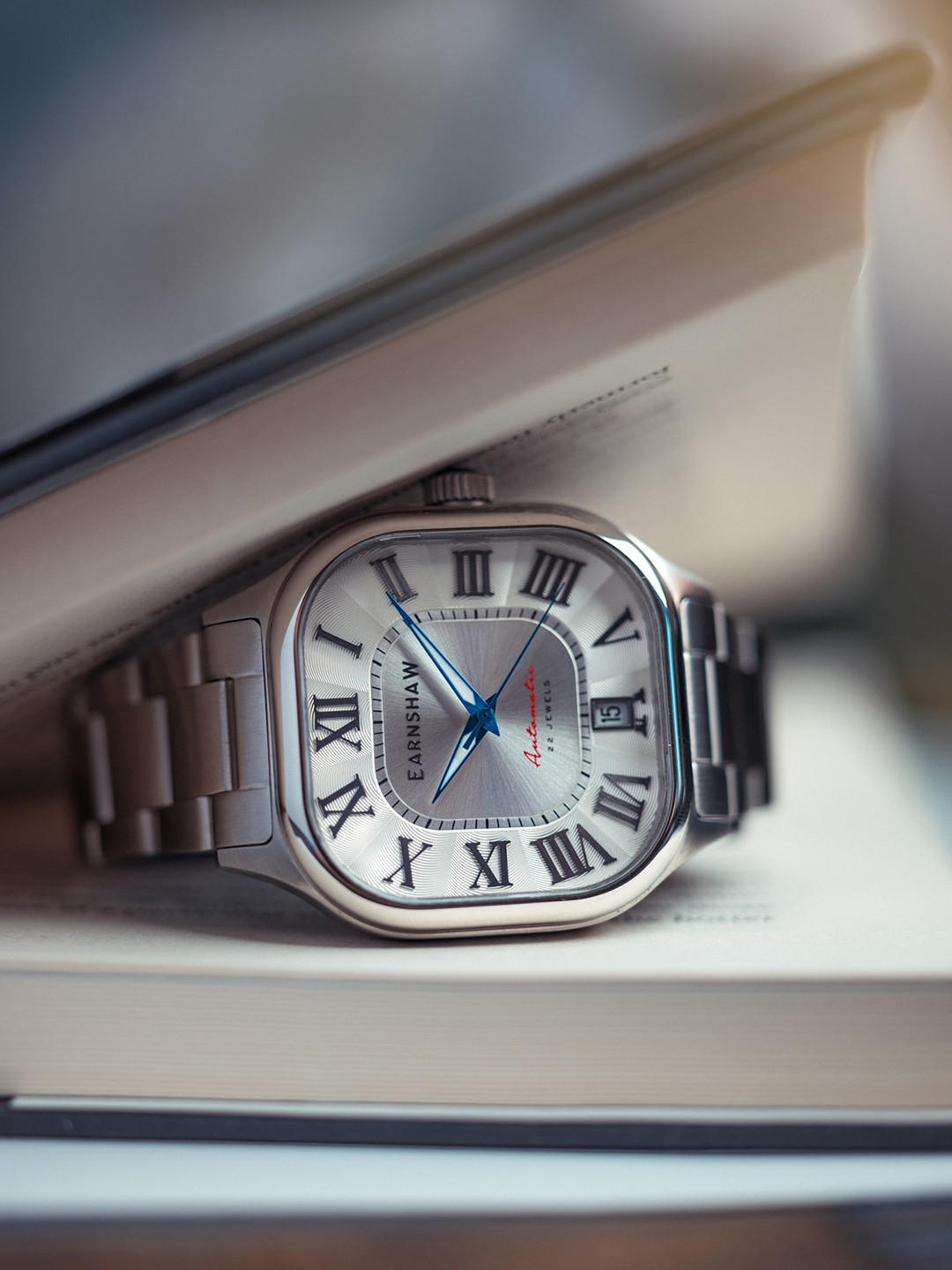 Buy EARNSHAW Men Stainless Steel Bracelet Style Straps Analogue ...