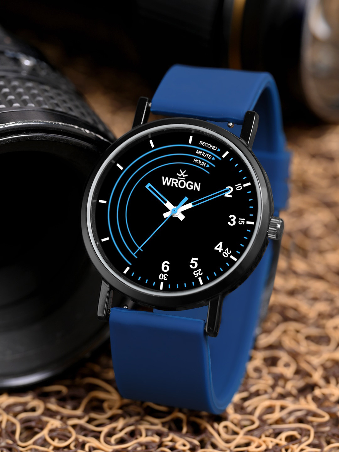 Buy WROGN Men Round Shape Water Resistant Analogue Watch HOBWRG0415 ...