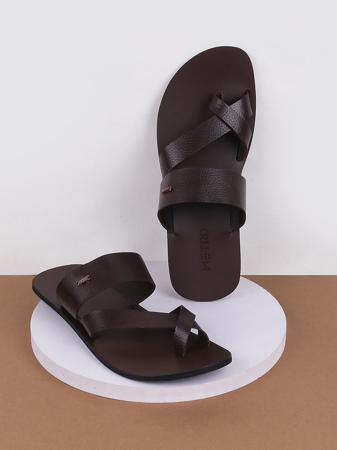 Buy Metro Men One Toe Comfort Sandals - Sandals for Men 25810712 | Myntra