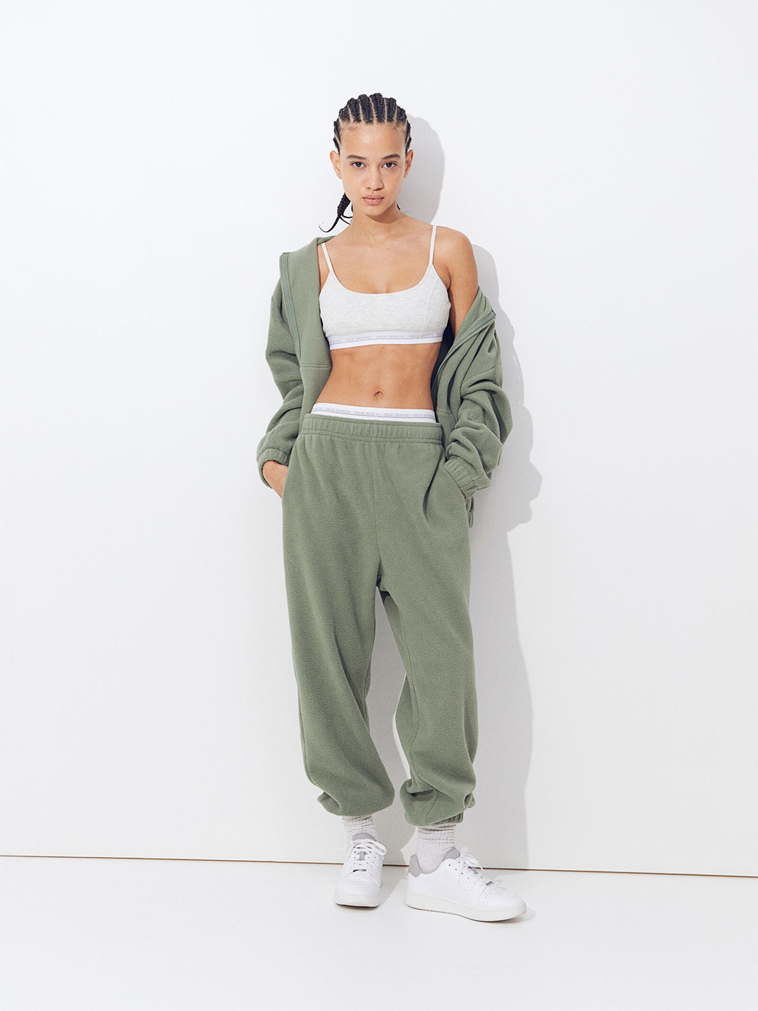 Buy H&M Fleece Zip Through Hoodie - Sweatshirts for Women 25825978 | Myntra