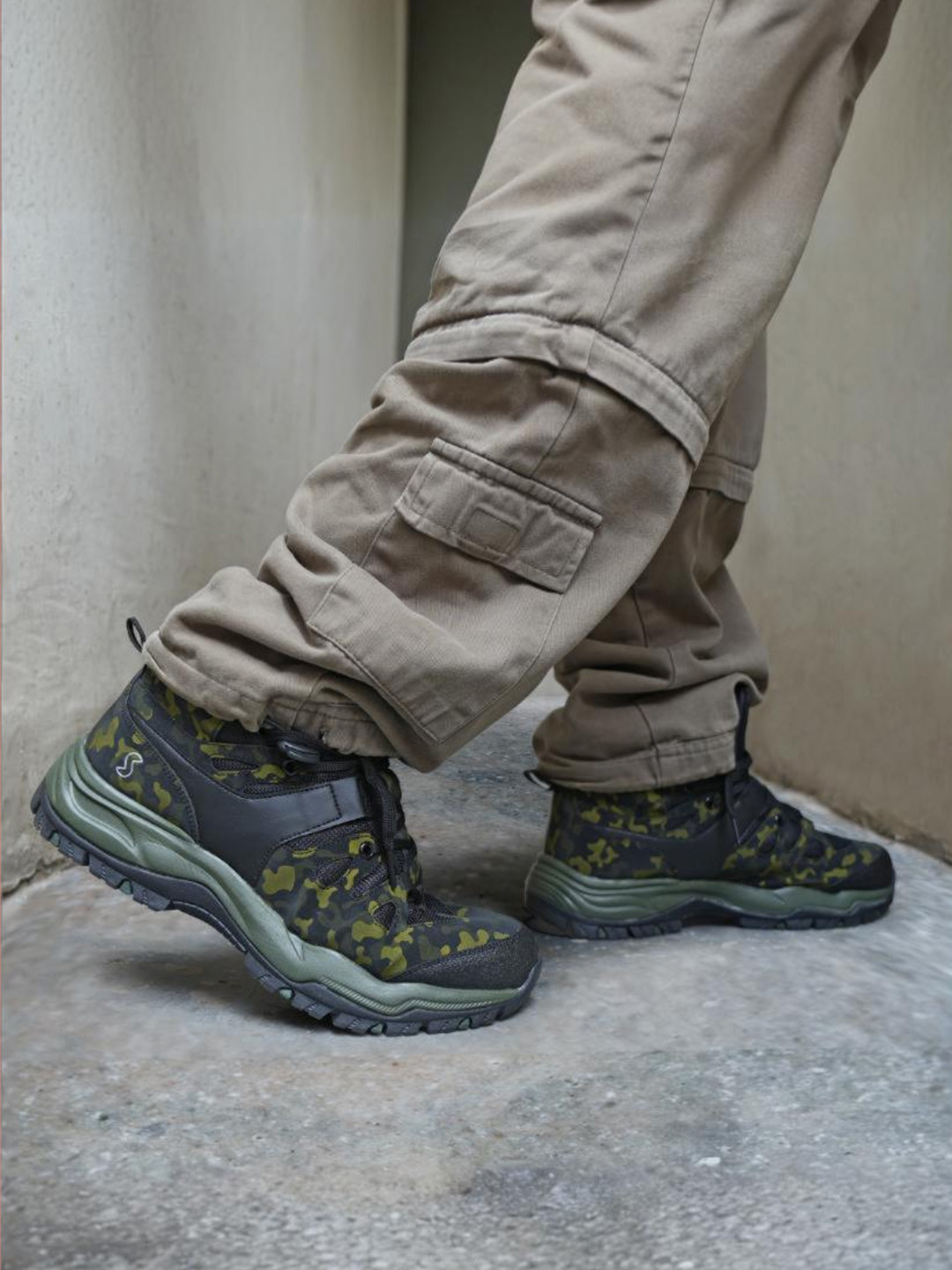 Buy SOLETHREADS REBEL Men FALCON Printed Ecotread Anti Skid Mid Top ...