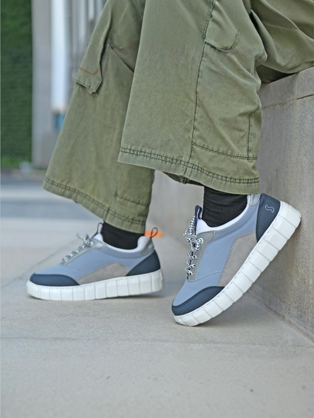 Buy SOLETHREADS REBEL Women STELLAR Colourblocked Memory Foam Insole ...