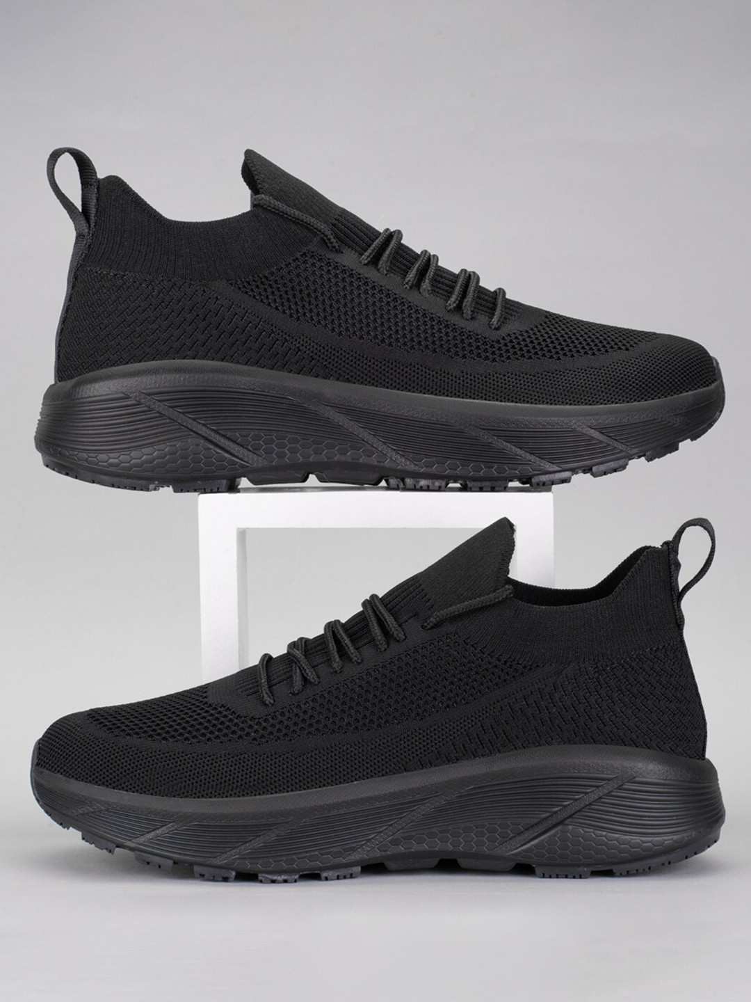 Buy Atom Men Ultimate Ultra Flight Walking Shoes - Sports Shoes for Men ...