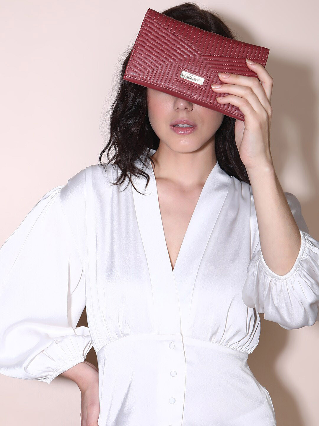 Buy Vero Moda Women Two Fold Wallet - Wallets for Women 25893400 | Myntra