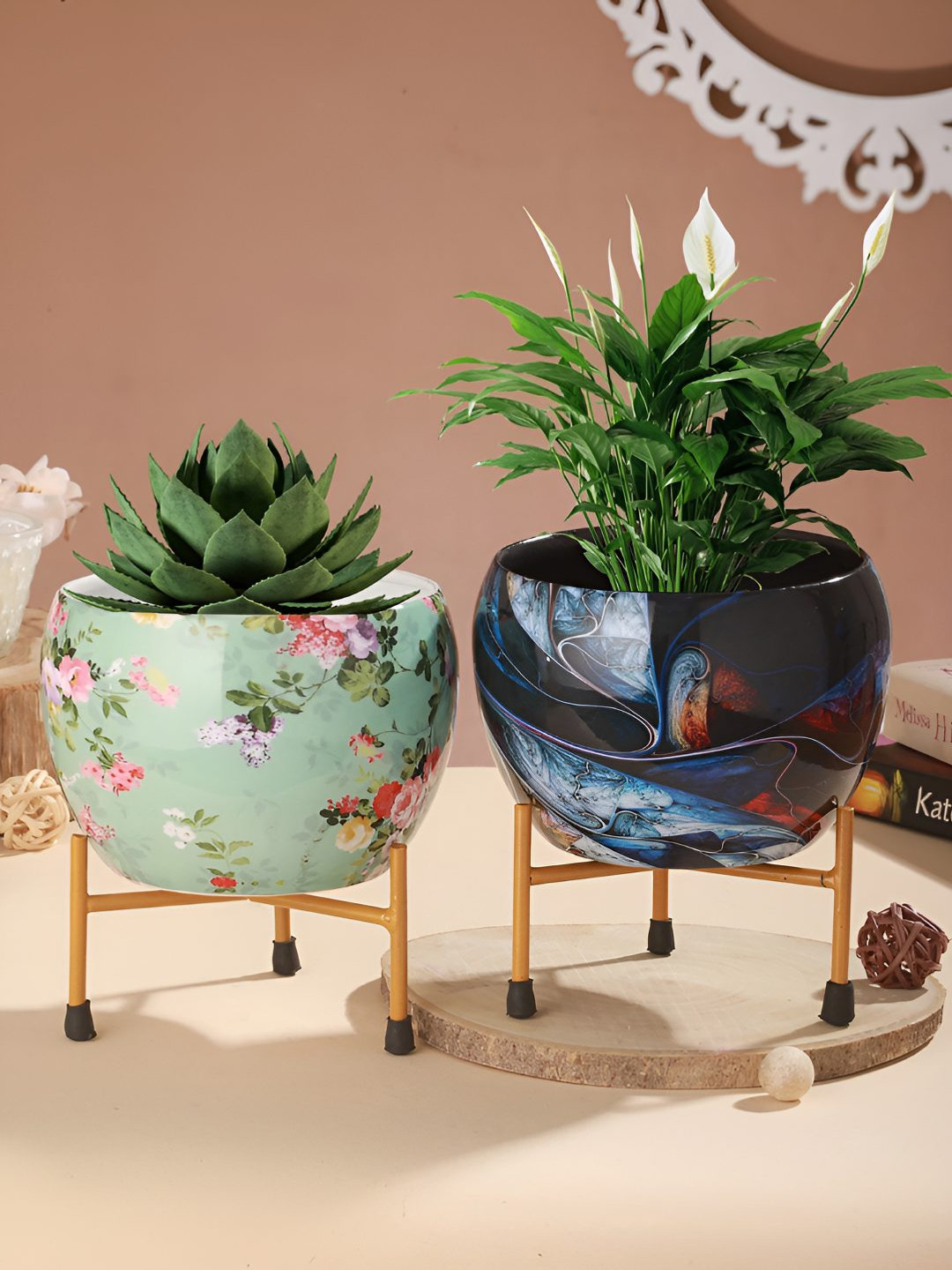 Buy Homspurts Green & Pink 2 Pieces Metal Planters With Stand ...