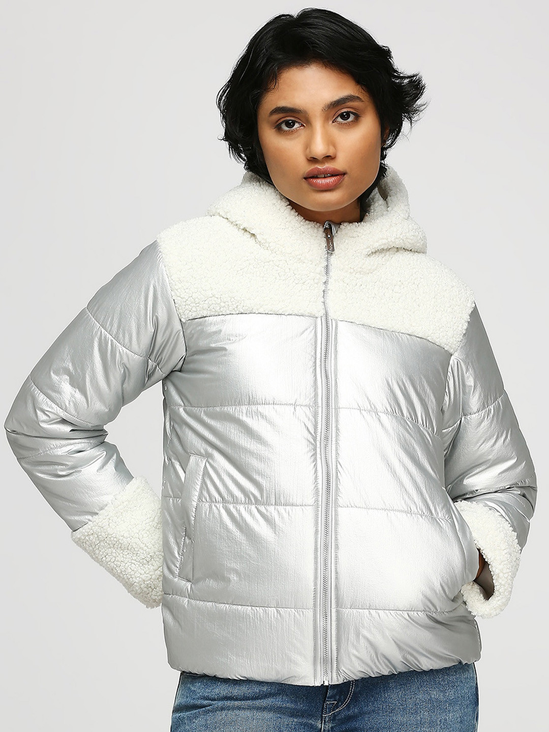Buy Pepe Jeans Hooded Puffer Jacket - Jackets for Women 25919910 | Myntra