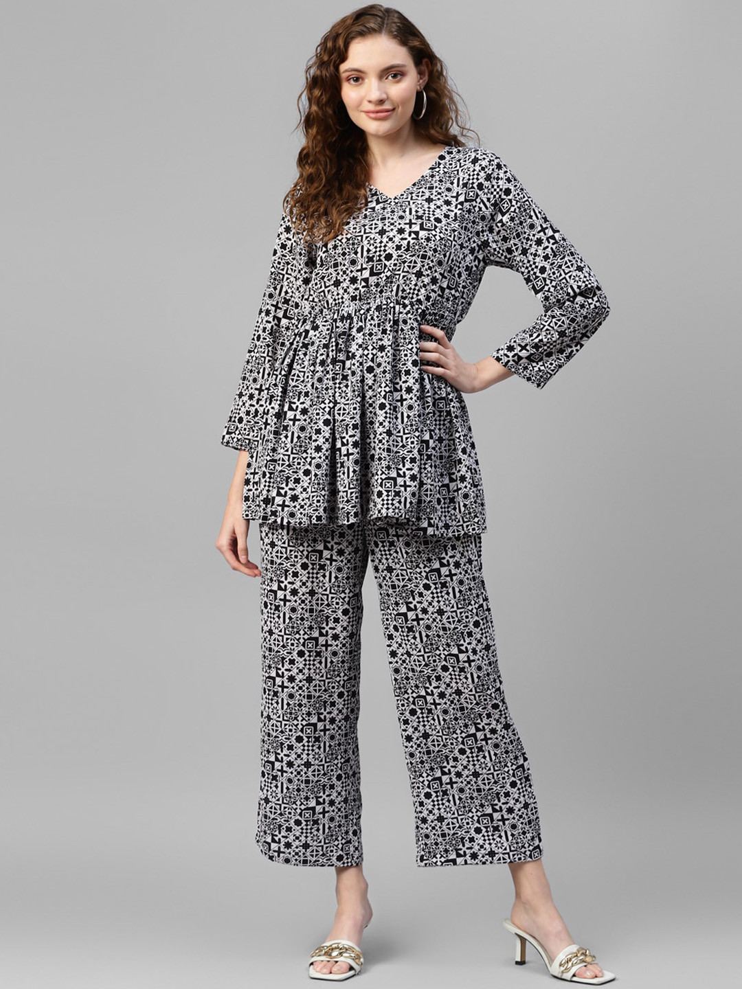 Buy DEEBACO Abstract Print Summer Cool V Neck Co Ord Set - Co Ords for ...