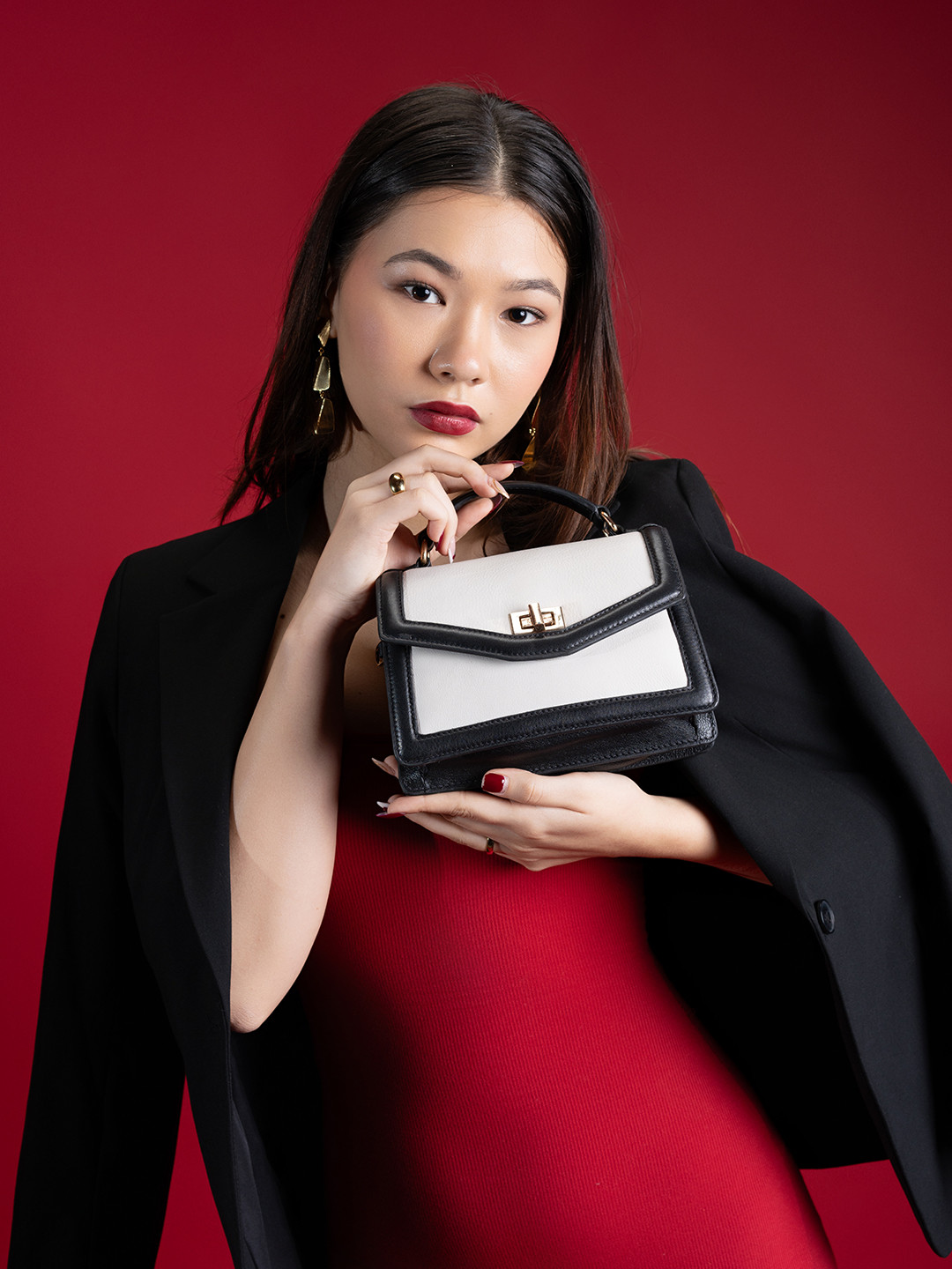 Buy Eske Women Multicolor Colorblock Twist Lock Flap Structured Compact ...