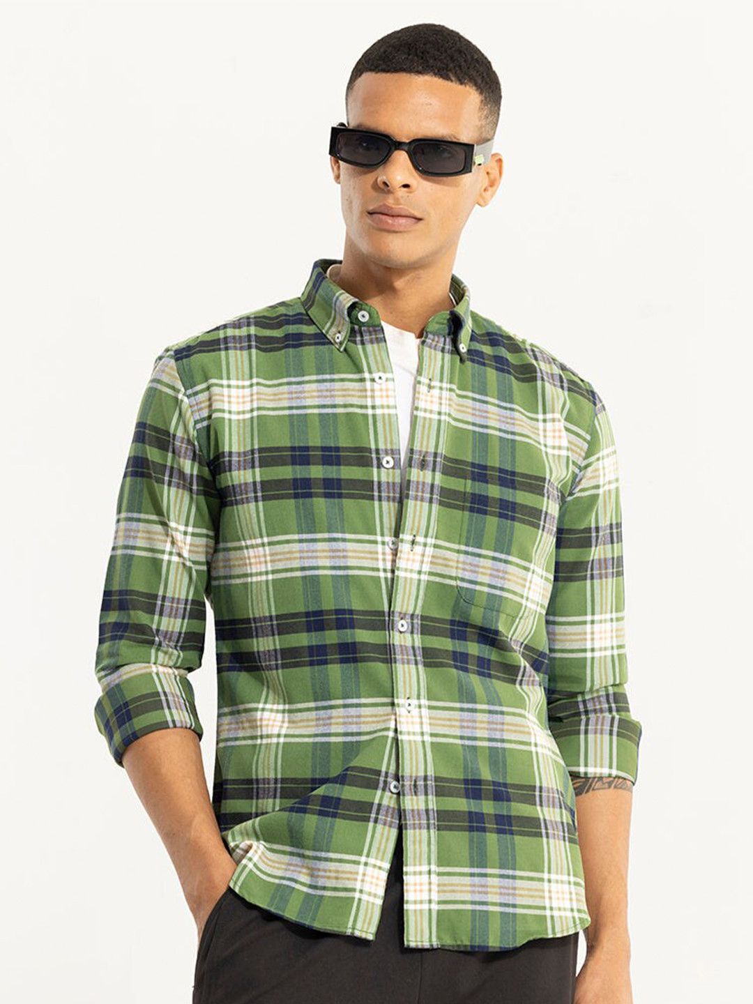 Buy Snitch Green Classic Slim Fit Tartan Checks Pure Cotton Casual ...