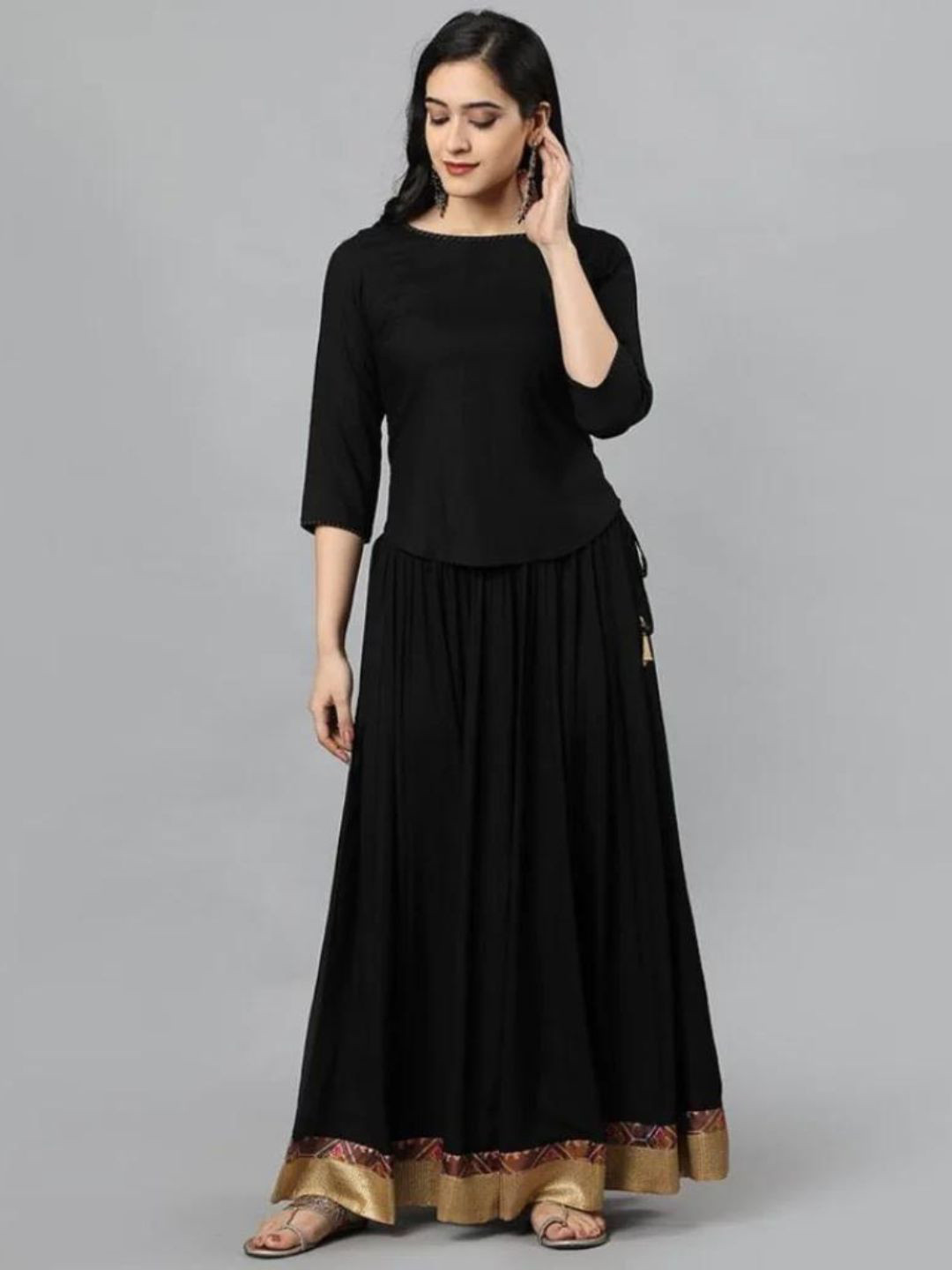 Buy Mera Rang Solid Round Neck Top - Tops for Women 26113982 | Myntra