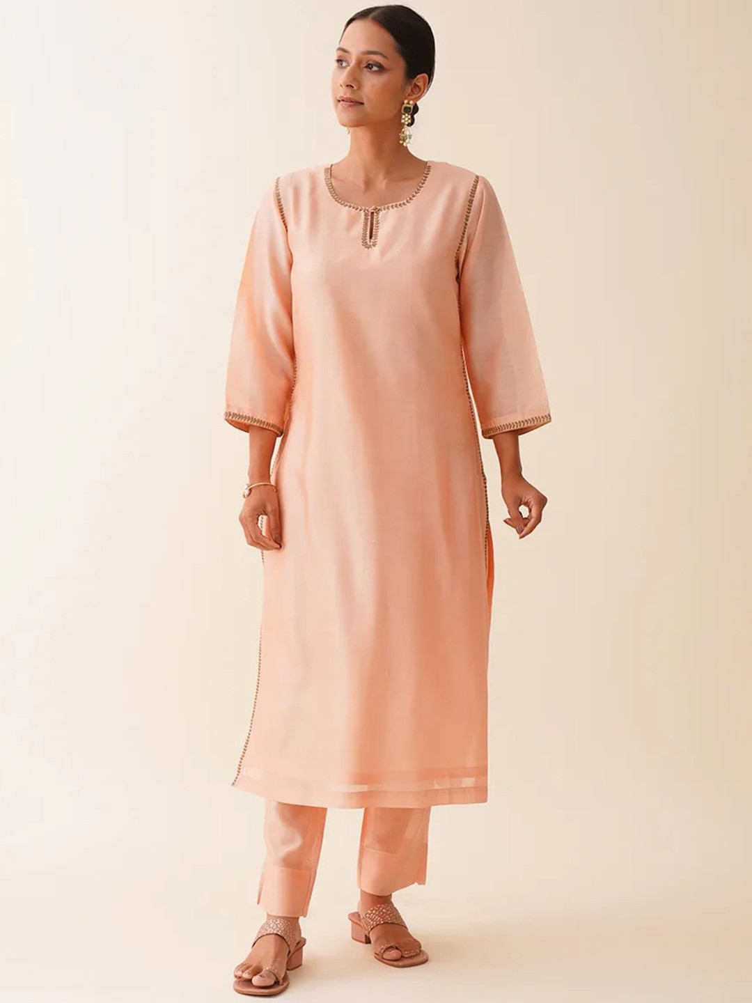 Buy SMRITI GUPTA Thread Work Detailed Chanderi Silk Kurta - Kurtas for ...