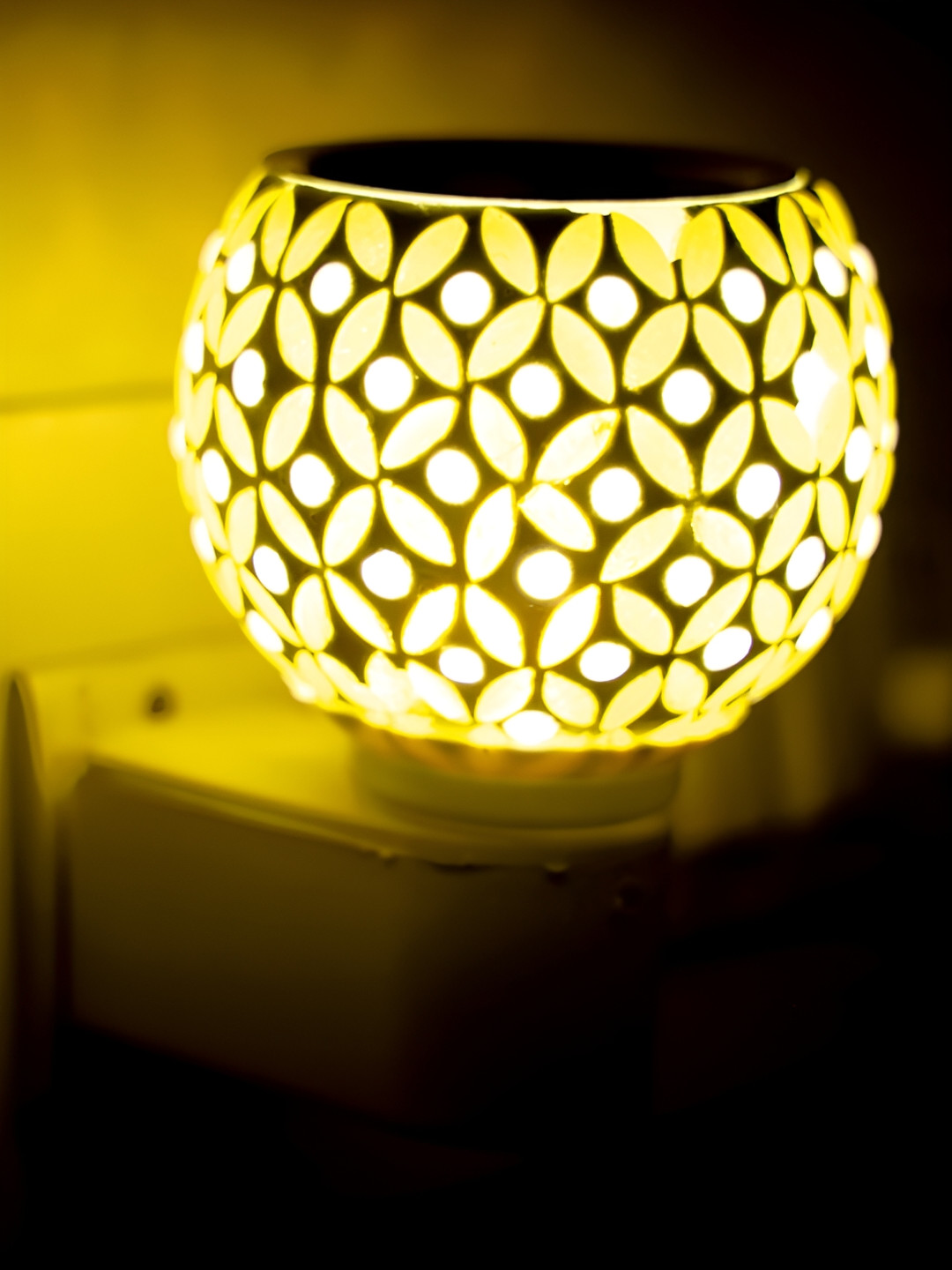 Buy Gojeeva White & Yellow Camphor Diffuser Glass With Switch - Aroma ...