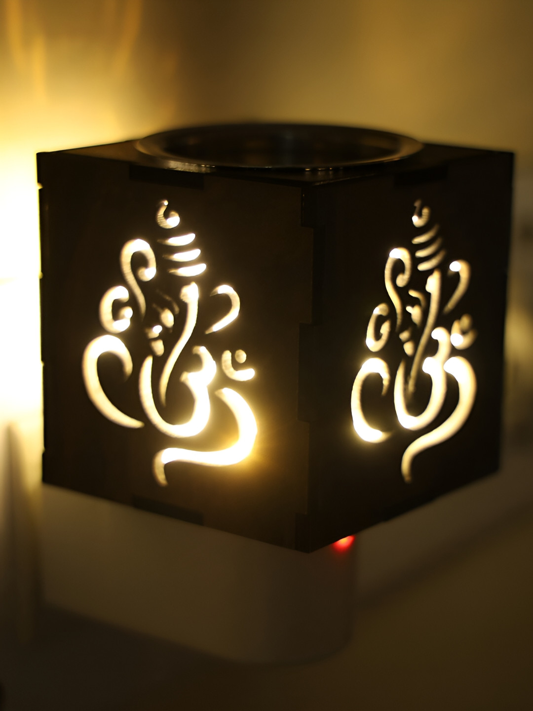 Buy Gojeeva Brown & White Camphor Diffuser Glass With Switch - Aroma ...