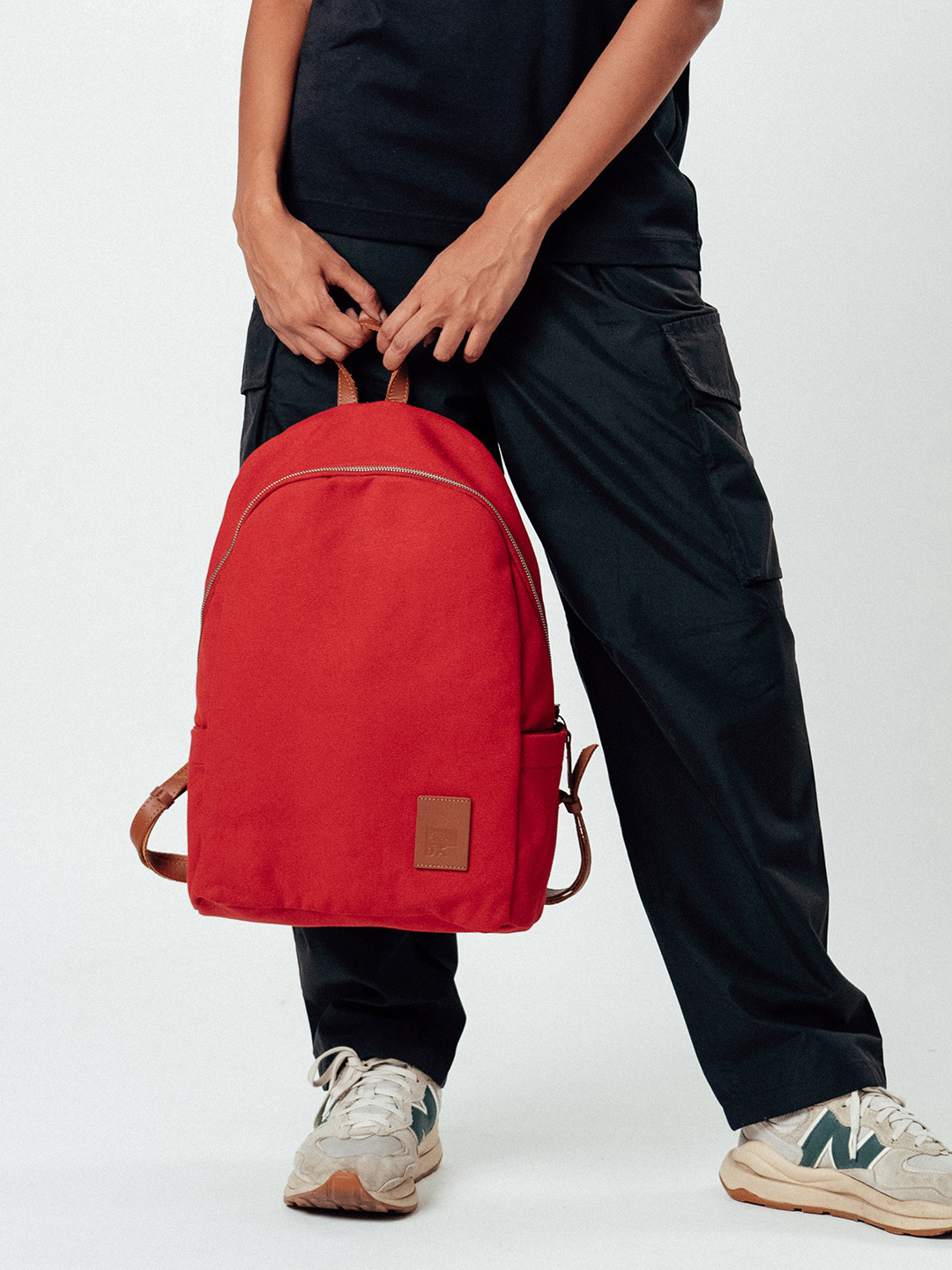 Buy DailyObjects Unisex Pedal Daypack Backpack With Compression Straps ...