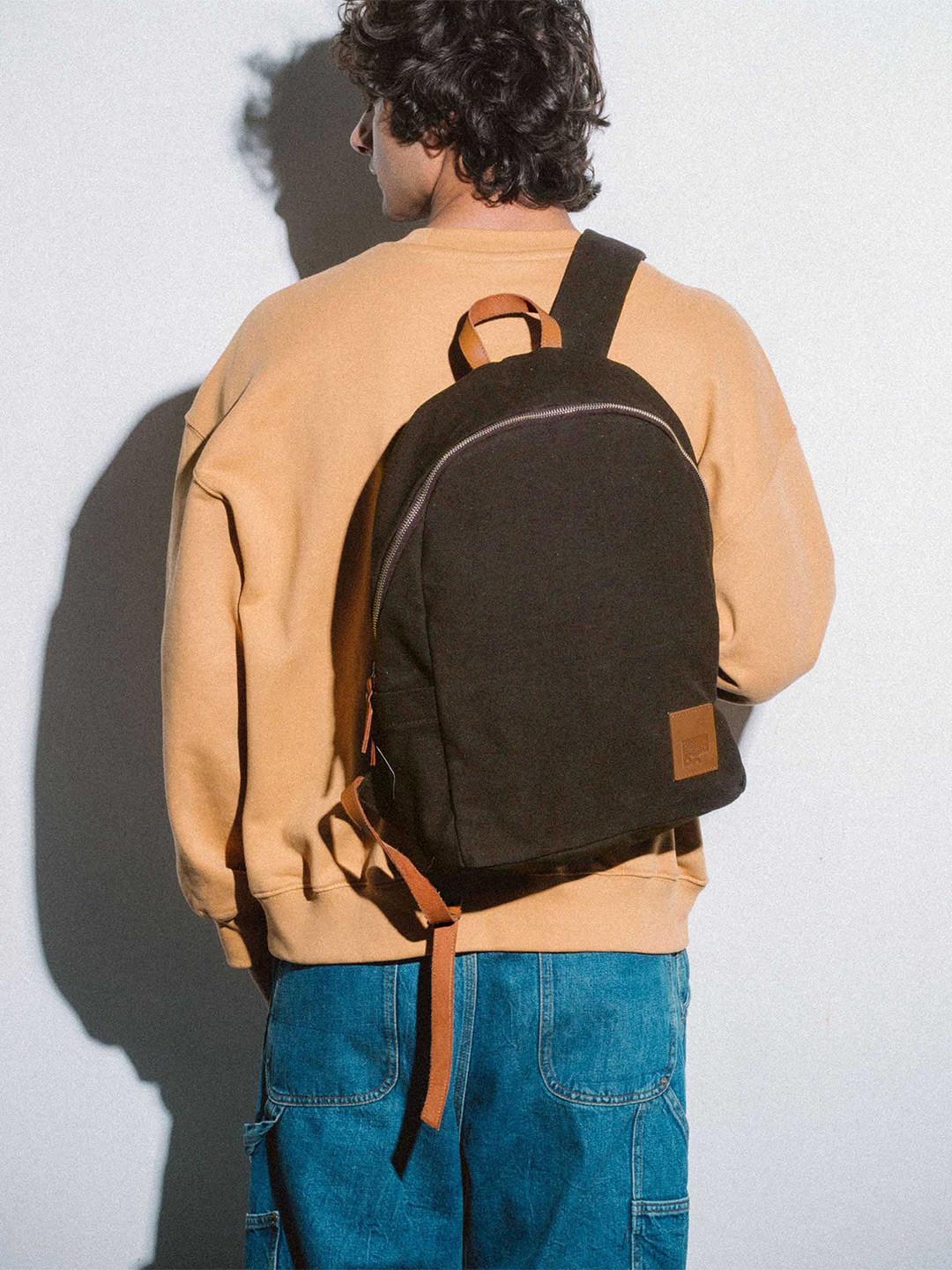 Buy DailyObjects Unisex Pedal Daypack Backpack With Compression Straps ...