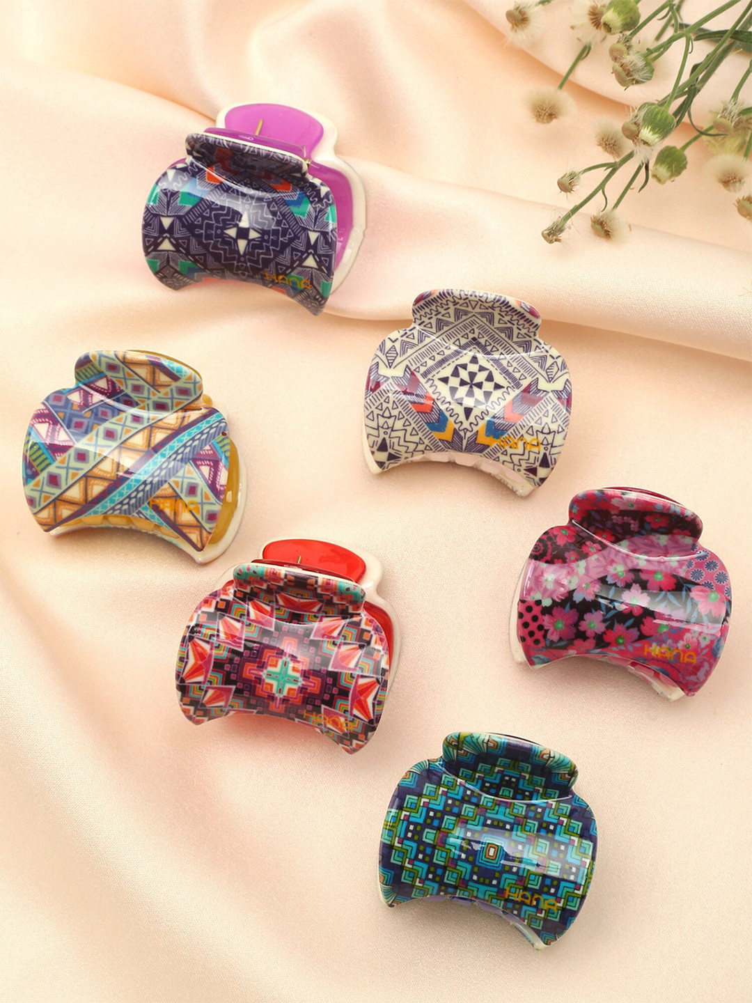 Buy Yellow Chimes Women Set Of 6 Printed Tic Tac Hair Clip - Hair ...