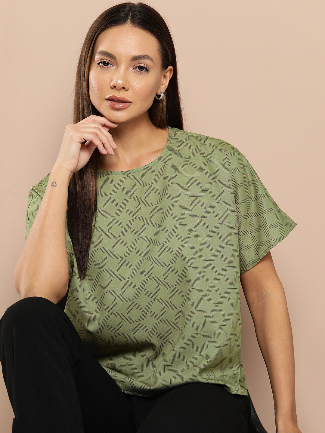 Buy Chemistry Geometric Print Extended Sleeves Top - Tops for Women ...