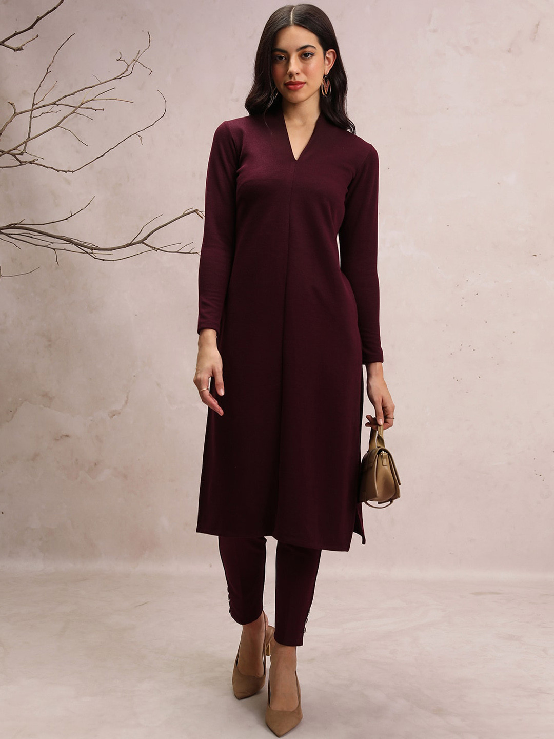 Buy Vishudh V Neck Straight Kurta - Kurtas for Women 26487604 | Myntra