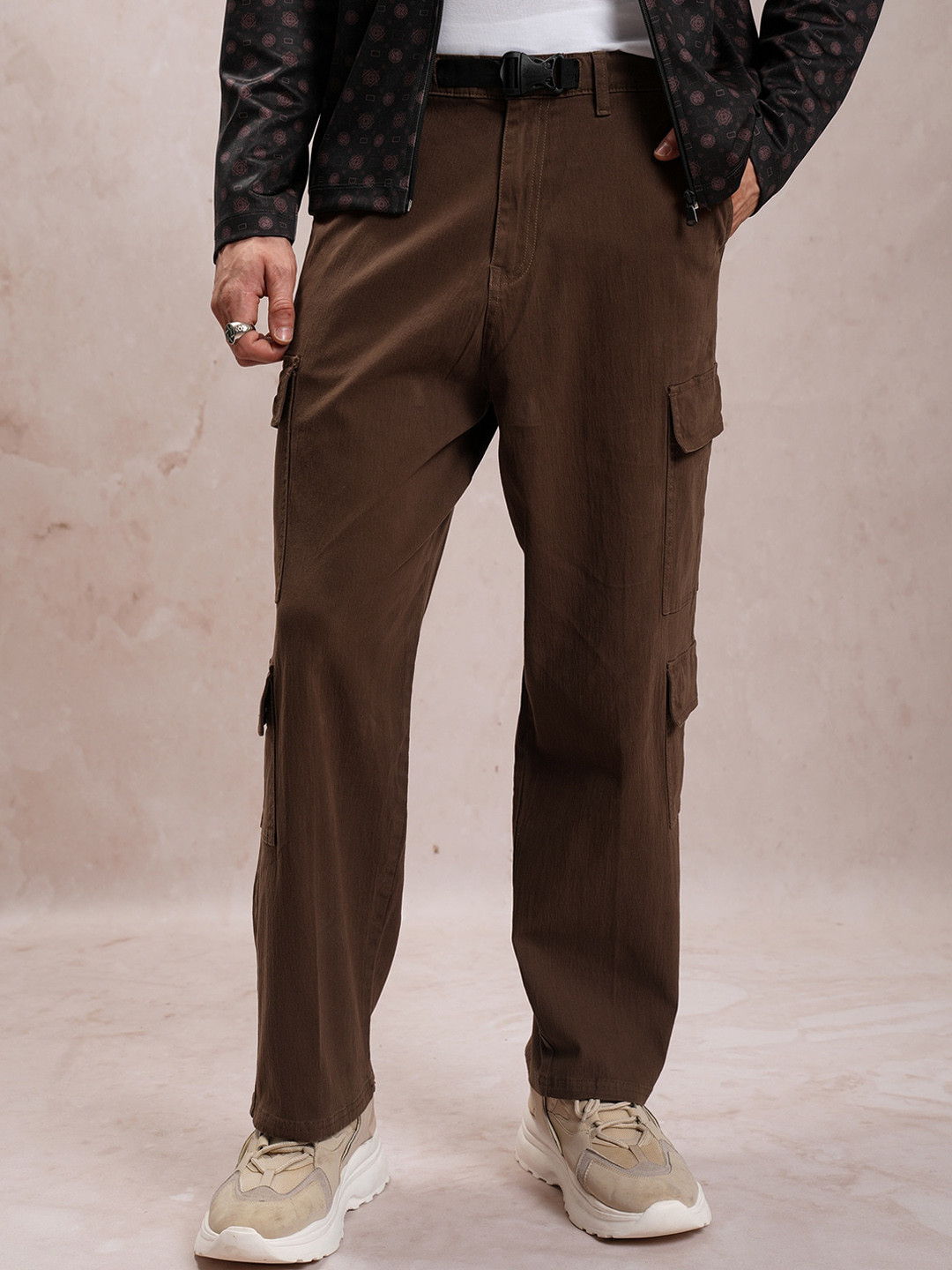 Buy HIGHLANDER Men Brown Mid Rise Loose Fit Cargos Trousers - Trousers ...