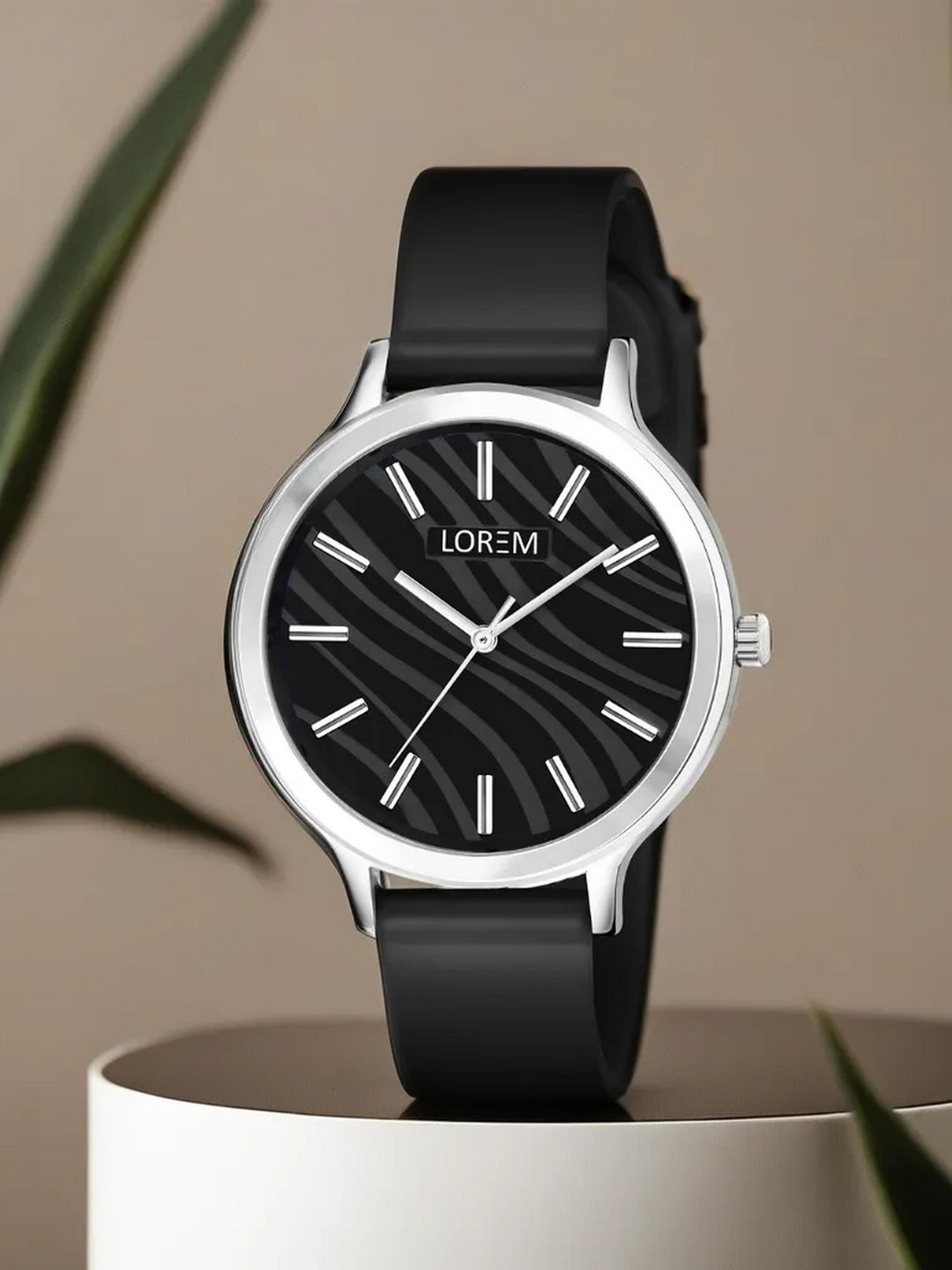 Buy LOREM Women Straps Analogue Watch LR345 - Watches for Women 26635498 | Myntra