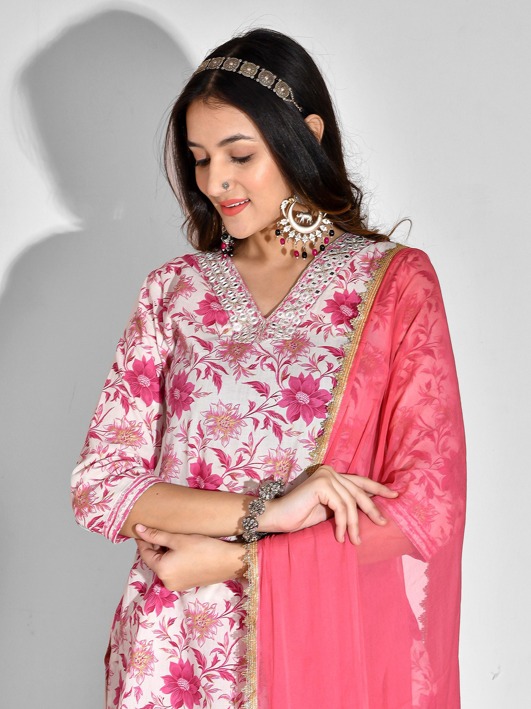 Buy Mokshi EmbroiFloral Printed V Shaped Neck Pure Cotton Kurta With ...