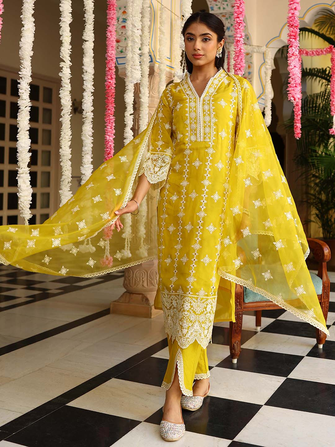Buy PRATAP SONS Ethnic Motifs Embroidered Chikankari Kurta With Salwar ...