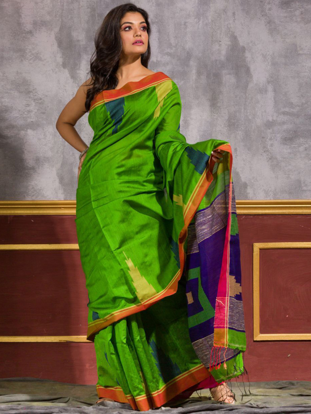 Buy Angoshobha Geometric Woven Design Saree - Sarees for Women 26679966 ...