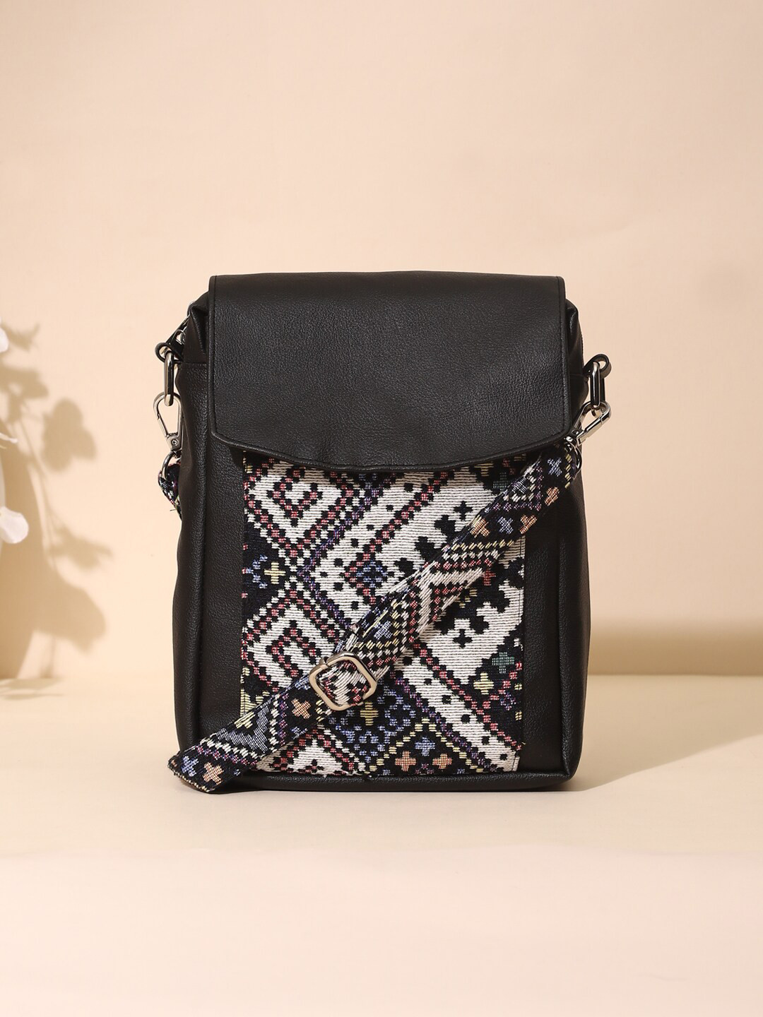 Buy DEEBACO Geometric Printed Structured Sling Bag - Handbags for Women ...