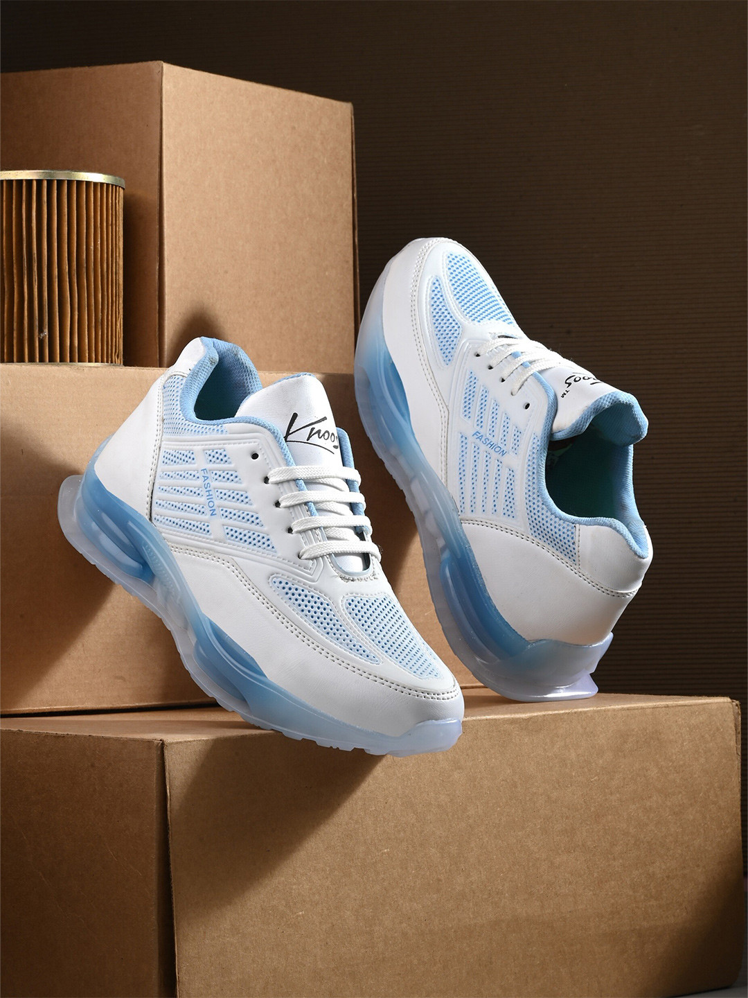 Buy Knoos Men Colourblocked Round Toe Lightweight Sneakers - Casual ...