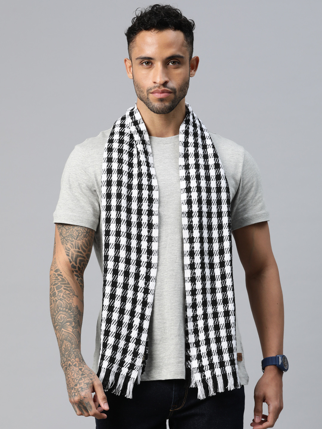 Buy WEAVERS VILLA Men Checked Muffler - Mufflers for Men 26777064 | Myntra