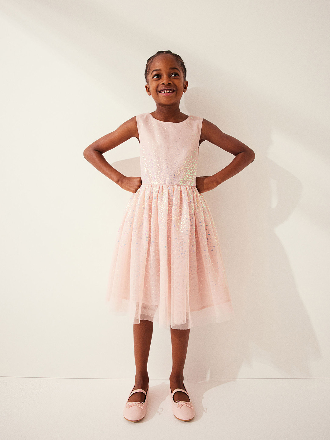 Buy H&M Girls Sequenced Tulle Dresses - Dresses for Girls 26789634 | Myntra