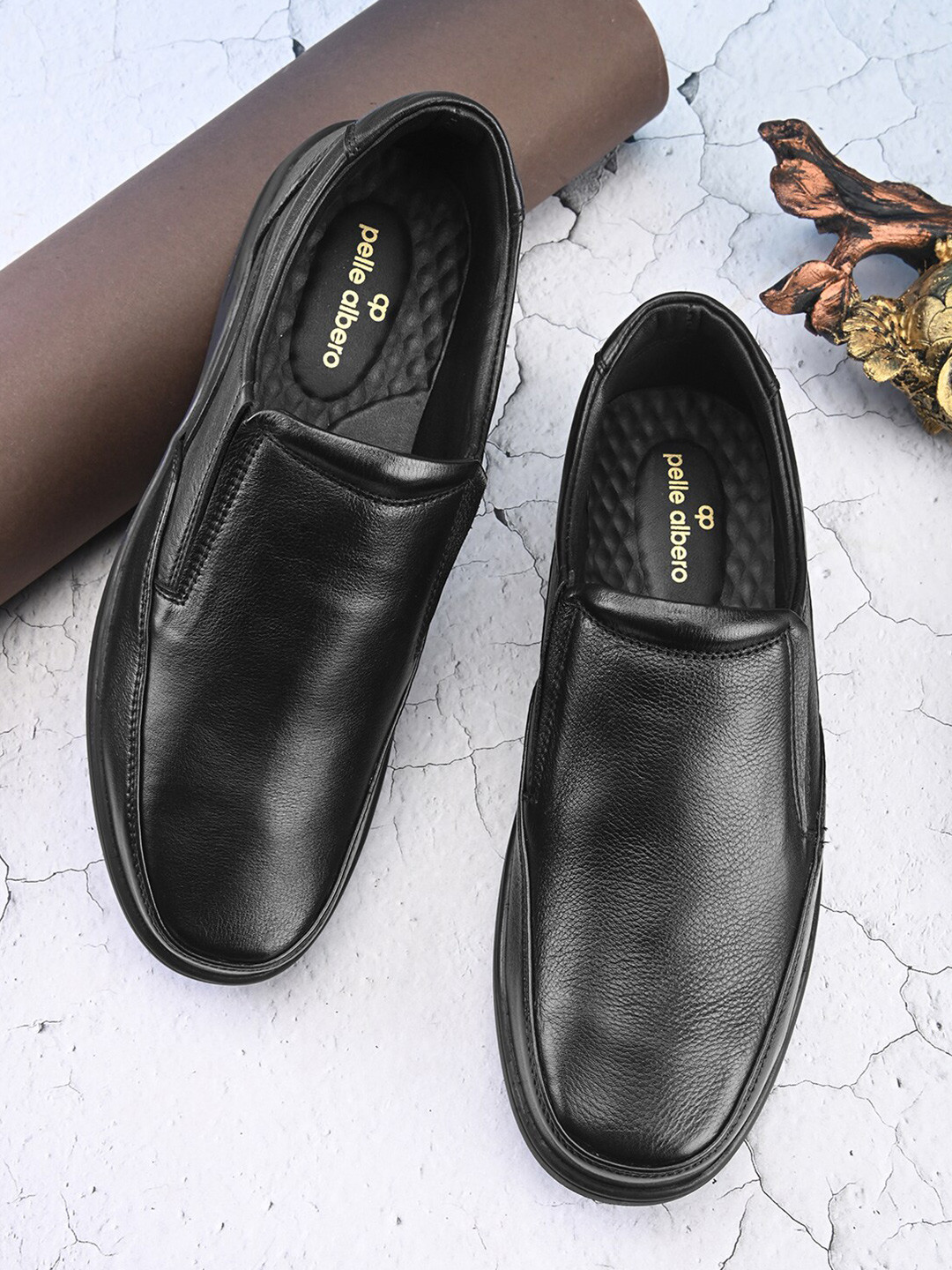 Buy Pelle Albero Men Textured Round Toe Lightweight Leather Loafers ...