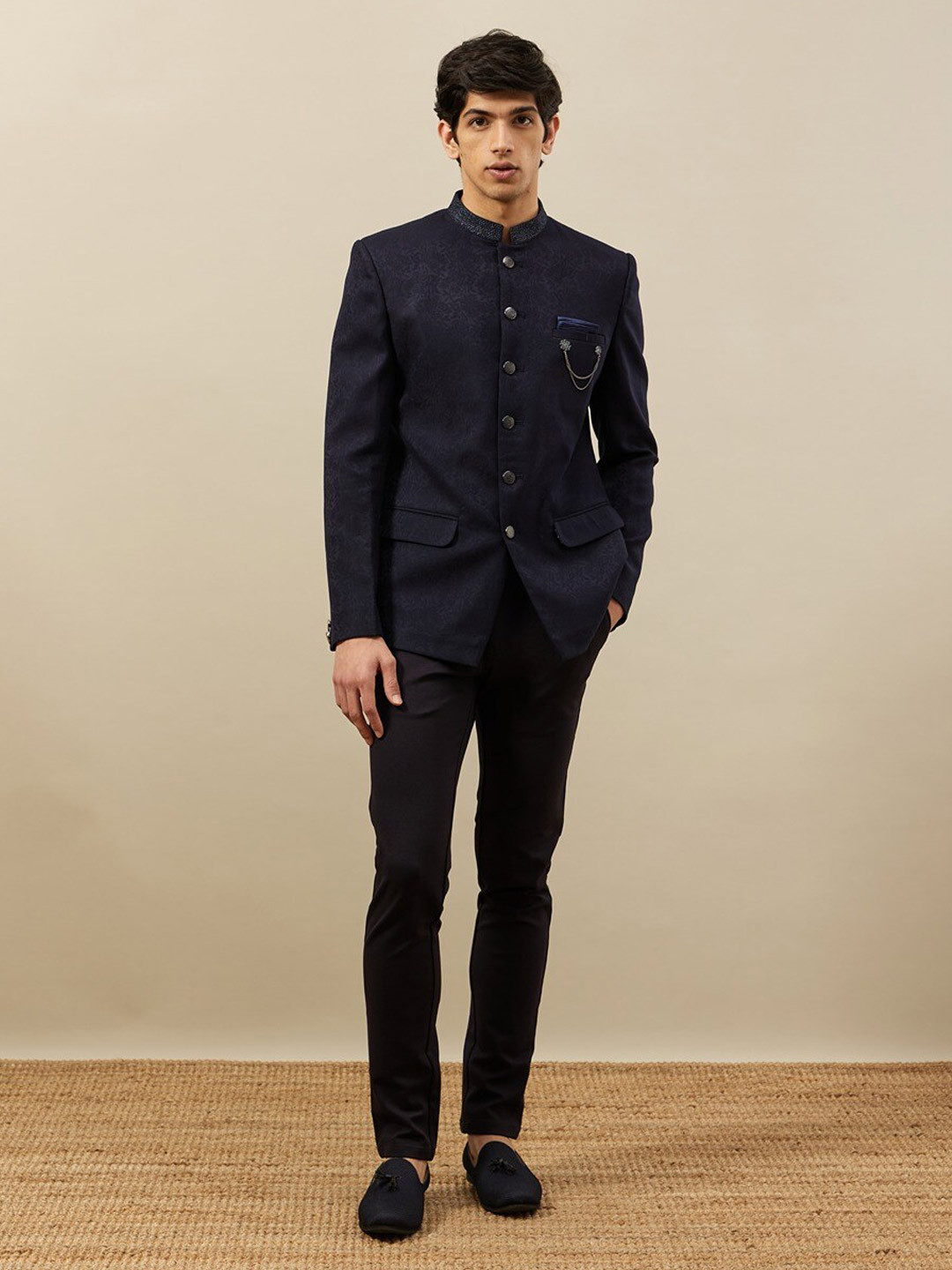 Buy Manyavar Self Designed Single Breasted Three Piece Party Suit ...