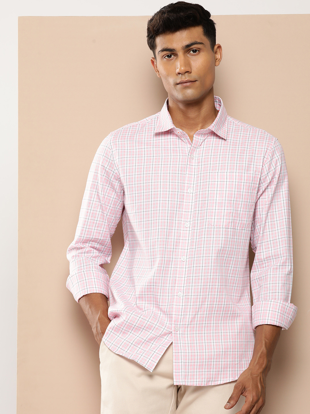 Buy INVICTUS Pure Cotton Slim Fit Checked Casual Shirt - Shirts for Men ...