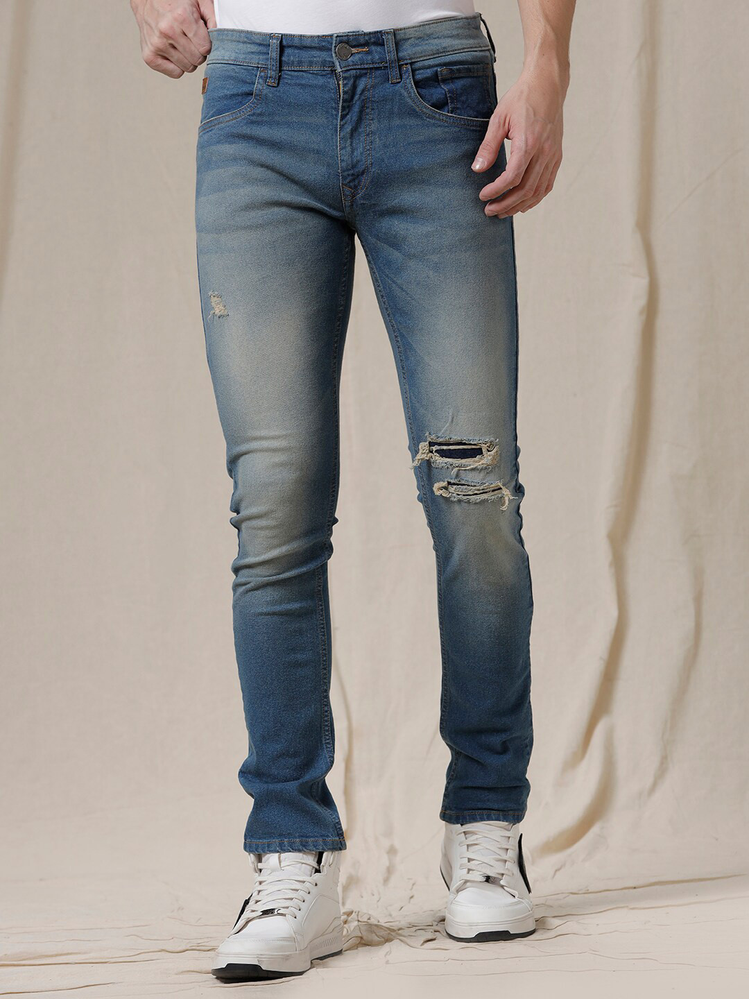 Buy WROGN Men Slim Fit Slash Knee Heavy Fade Cotton Jeans - Jeans for ...