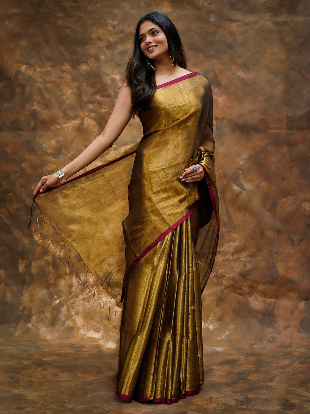 Buy TEEJH Solid Saree - Sarees for Women 26860242 | Myntra